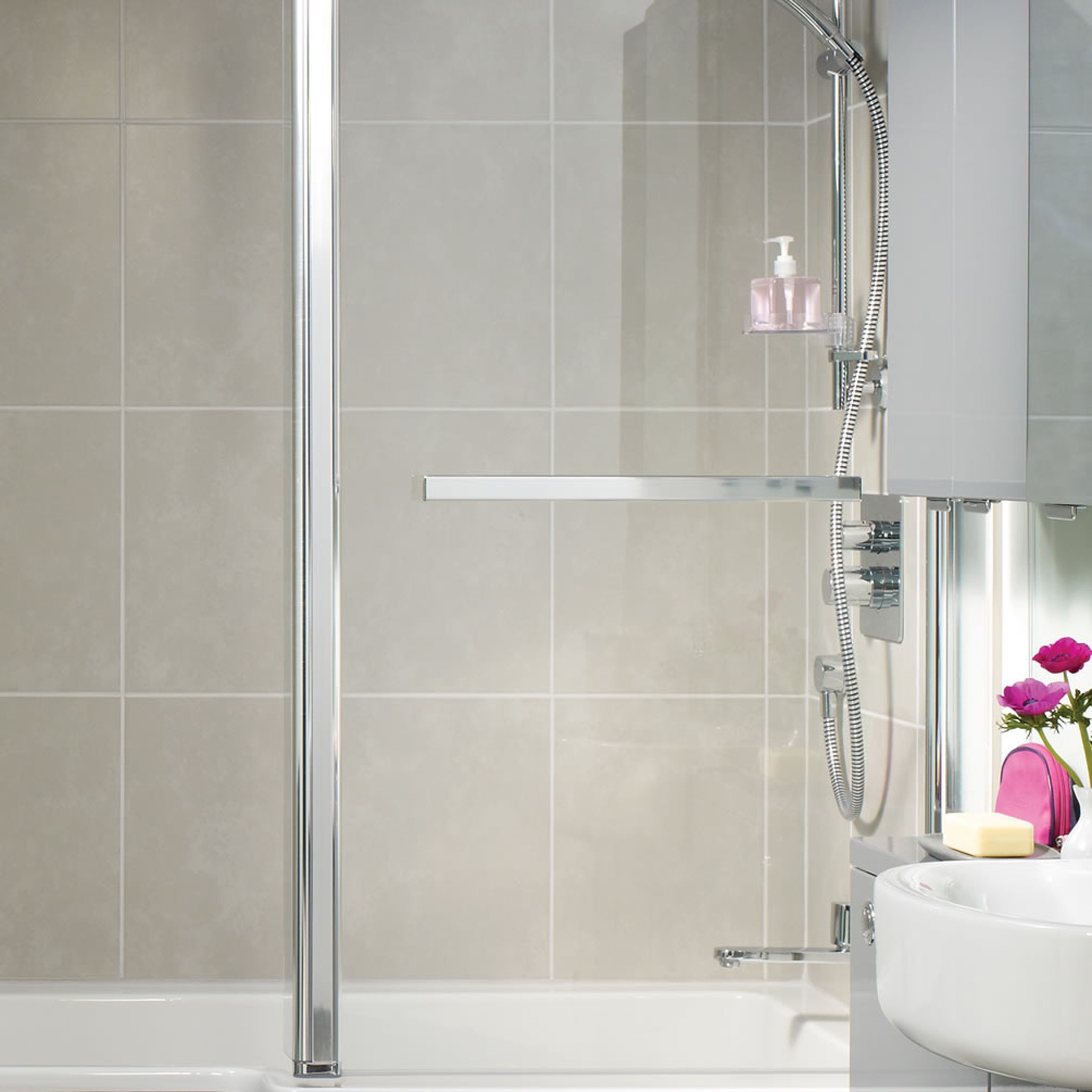 Ideal Standard Concept Square 1500x850 RH Shower Bath | Sanctuary Bathrooms