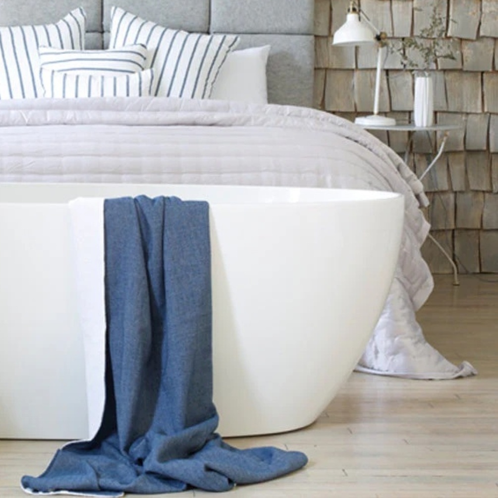 Waters Infinity Stream 1700mm Freestanding Bath | Sanctuary