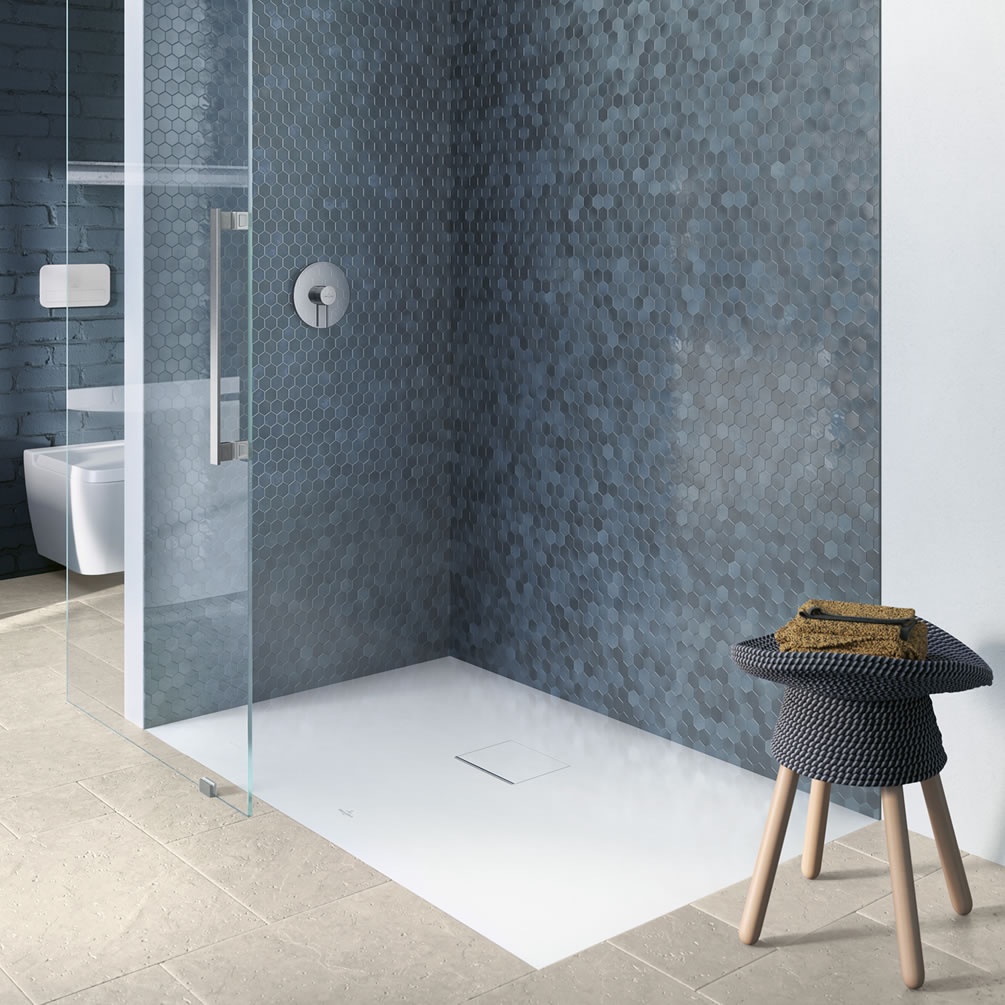 V&B Squaro Infinity 1400x900 White Quaryl Shower Tray | Sanctuary Bathrooms