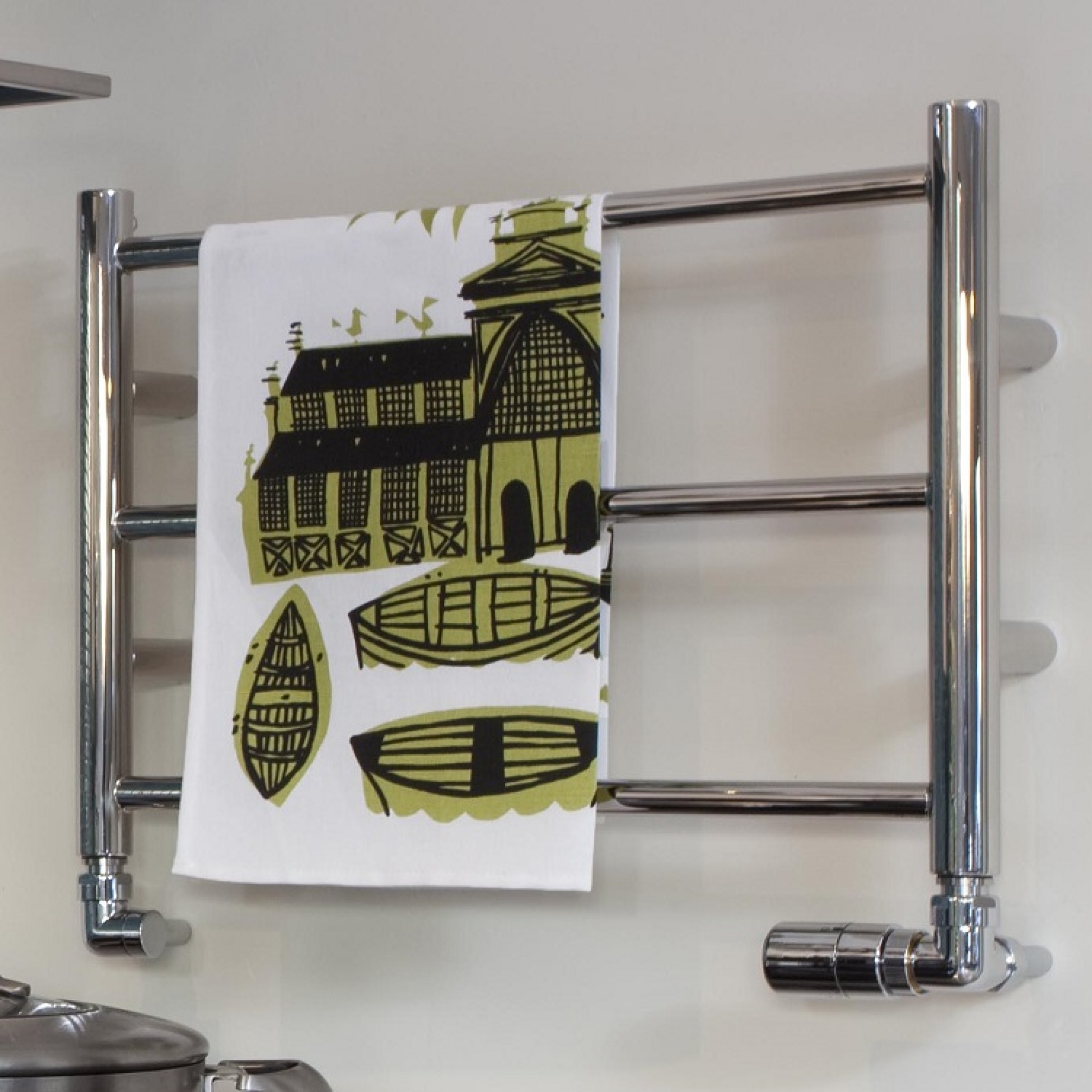 JIS Sussex Range Cinder Electric Ladder Rail | Sanctuary